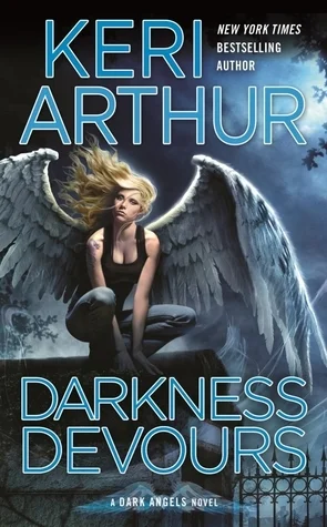 Summary of 'Darkness Devours' by Keri Arthur: A Detailed Synopsis