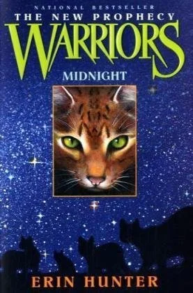 Summary of 'Midnight' by Erin Hunter: A Detailed Synopsis